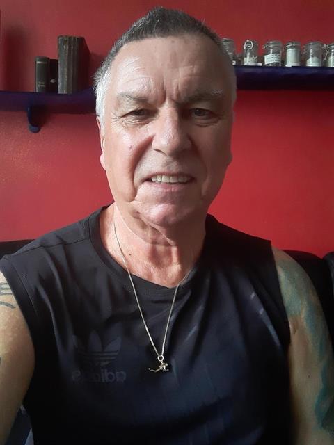 dede - I'am a funny guy hehe, ... mmhhhh, Can you make me......? I don ...