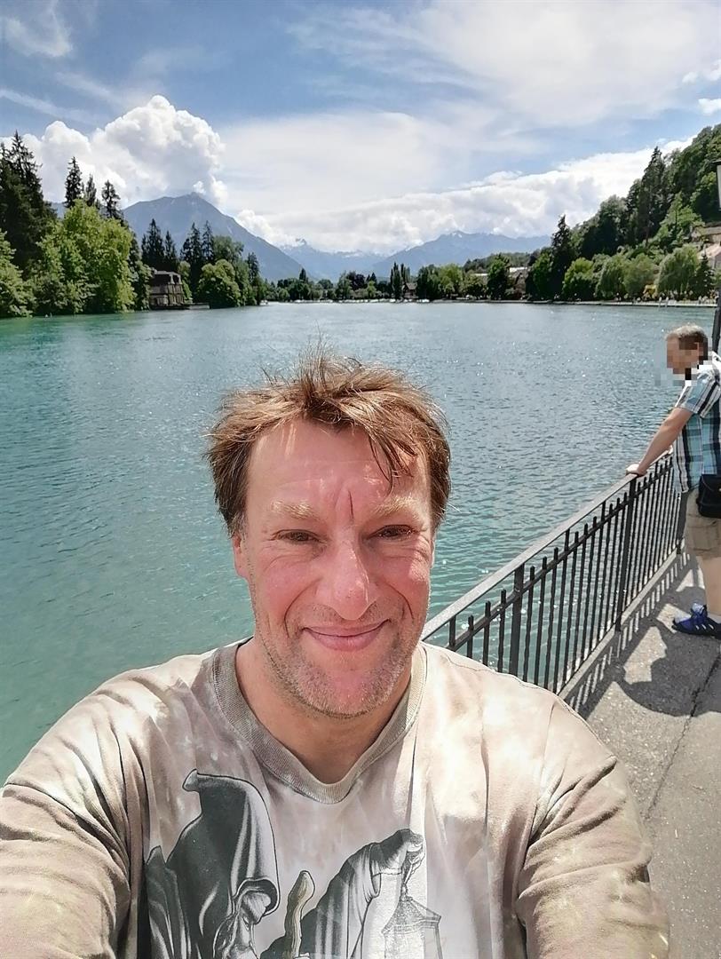 Chris71 - Sawadee krap and hello to all.