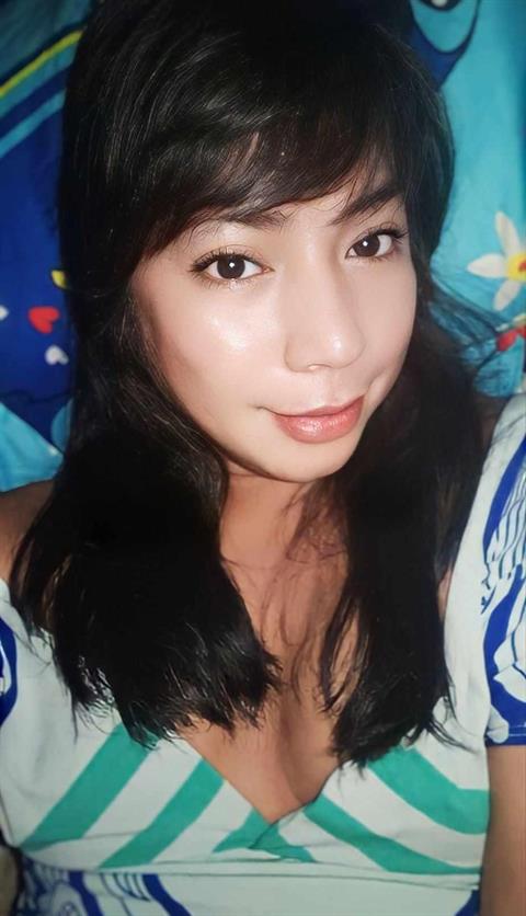 chandelle - being ladyboy is not a crime ^_^ dont be afraid i dont bite :)