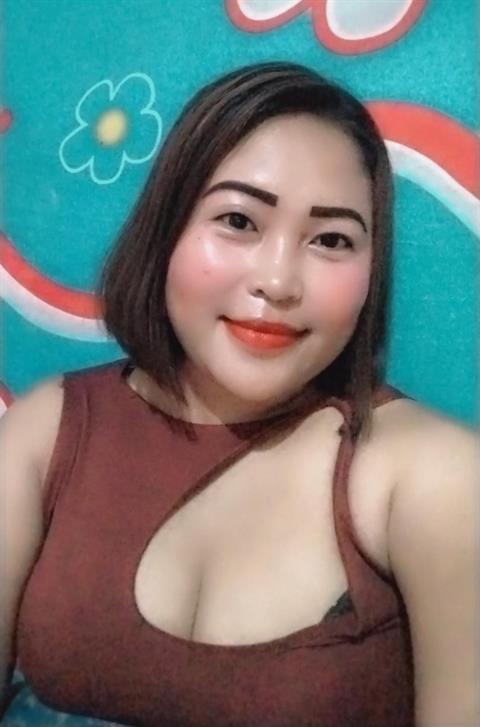 Jenny_love - Let’s keep it real. Looking for something meaningful. Good vibes, good heart.