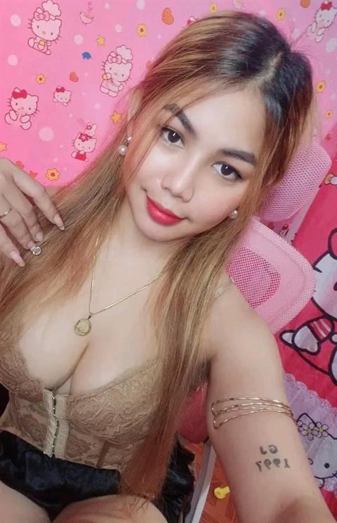 lilyy299 - Lookinh for friends or more